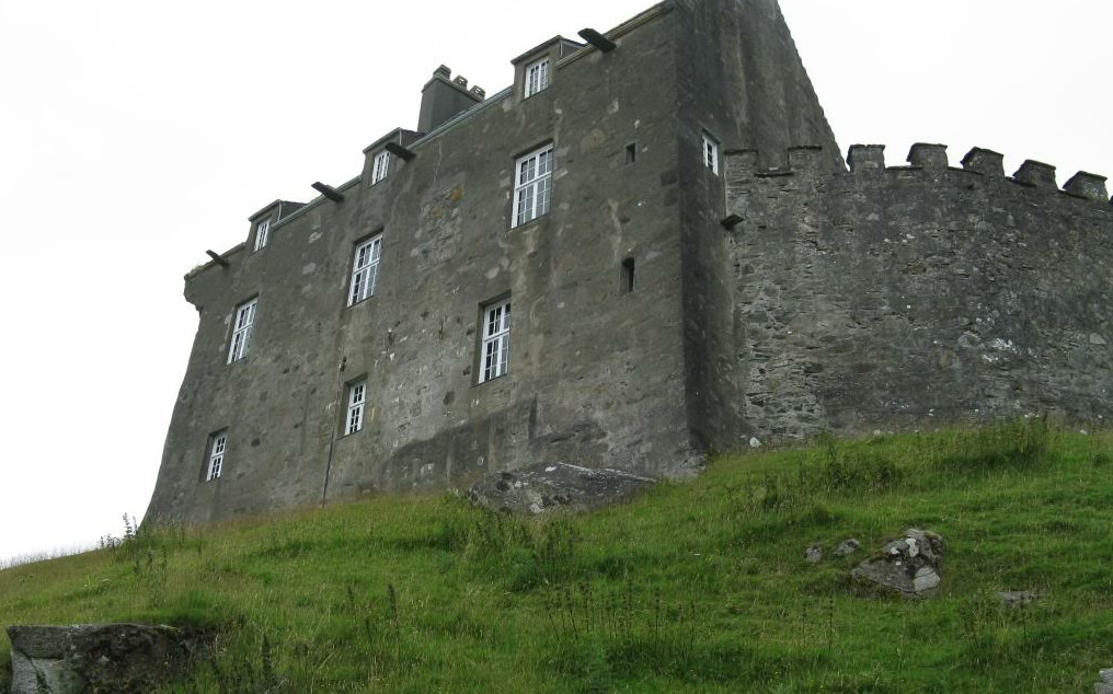 Duntrune Castle, Argyll, Scotland | Photo Gallery | World Building ...