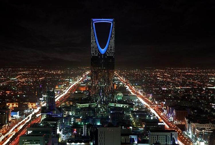 Kingdom Centre, Riyadh, Saudi Arabia | Photo Gallery | World Building ...
